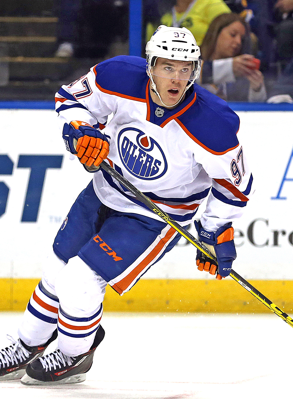 Fans pick shot for Connor McDavid Young Guns rookie card