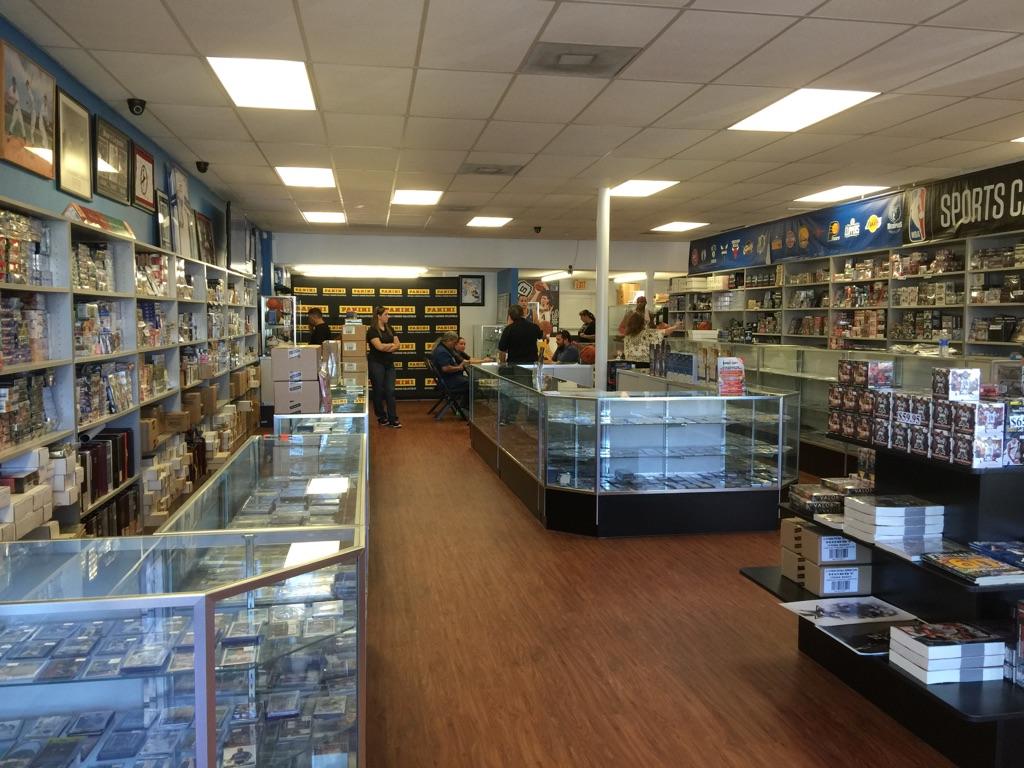 Panini brings David Robinson to San Antonio card store