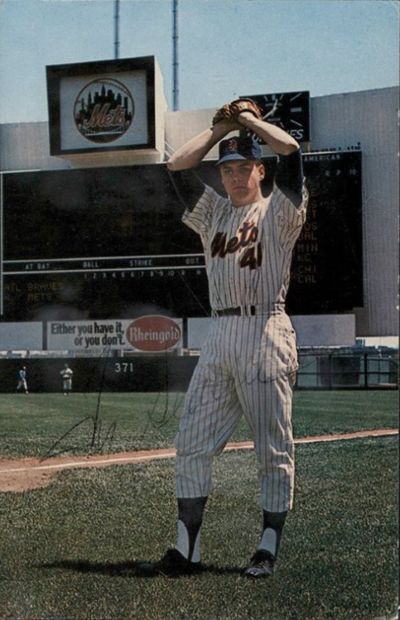 A Guide to Tom Seaver's Rookie Card and Other Early Issues